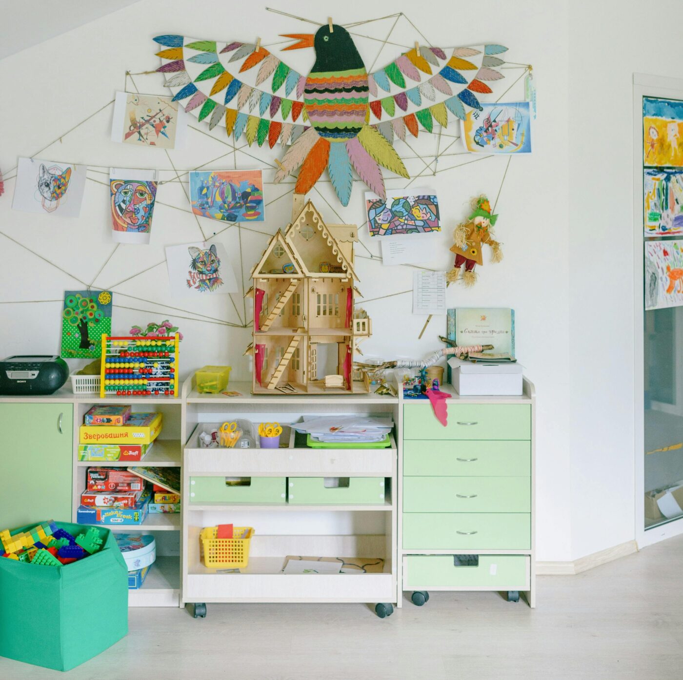Ways to use bungee cords in the classroom | The Bungee Store